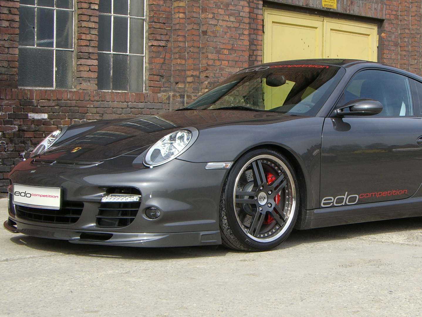 Edo Porsche 977 Shark