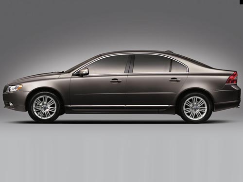 Volvo S80L - pentru China