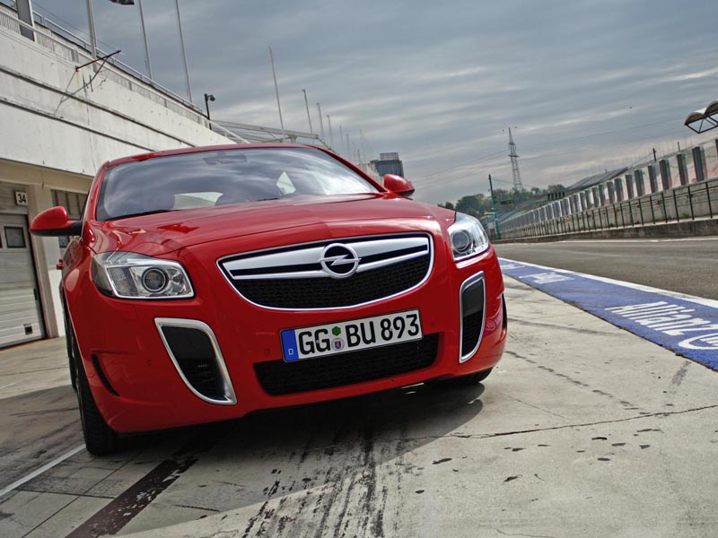 Opel Insignia OPC pe circuit