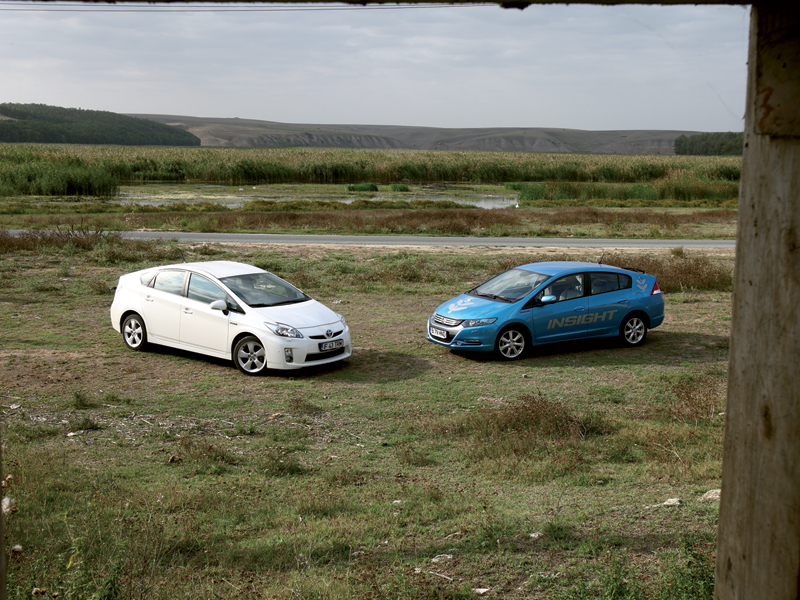 Toyota Prius versus Honda Insight