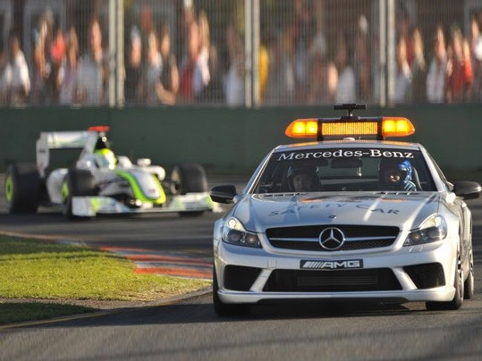 Mercedes a cumpărat Brawn GP