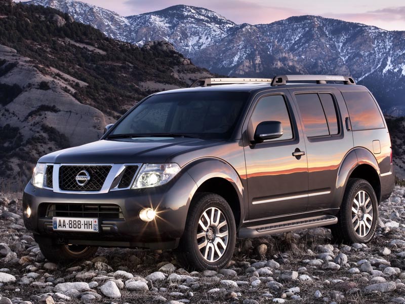 Nissan Pathfinder şi Navara facelift 2010