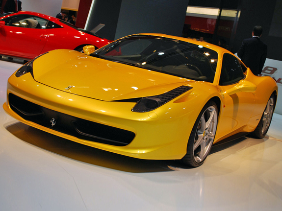 Forza Rossa suplimentează numărul de unităţi Ferrari