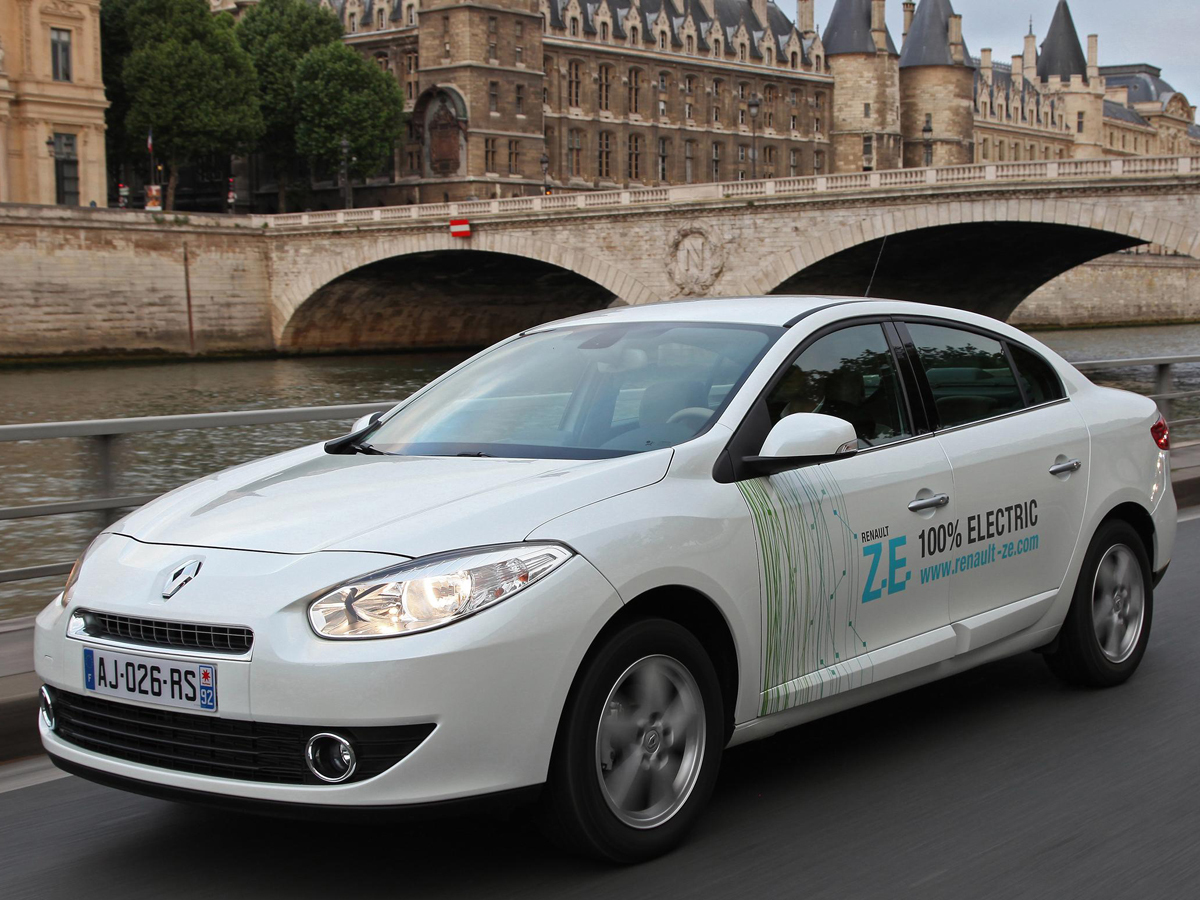 Test în premieră Renault Fluence Z.E.