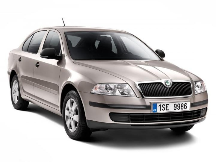 Noua Skoda Octavia Tour este... Octavia II fără facelift