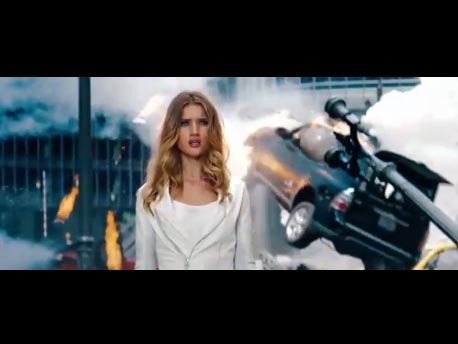 Al doilea trailer cu Transformers 3