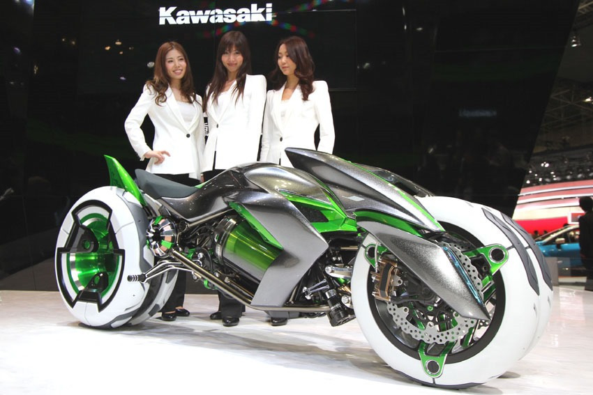 Kawasaki prezintă la Tokyo motocicleta care se transformă
