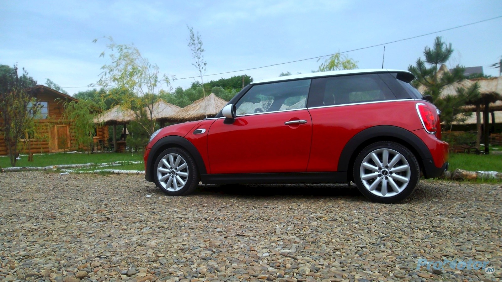 TEST în România cu MINI Cooper D