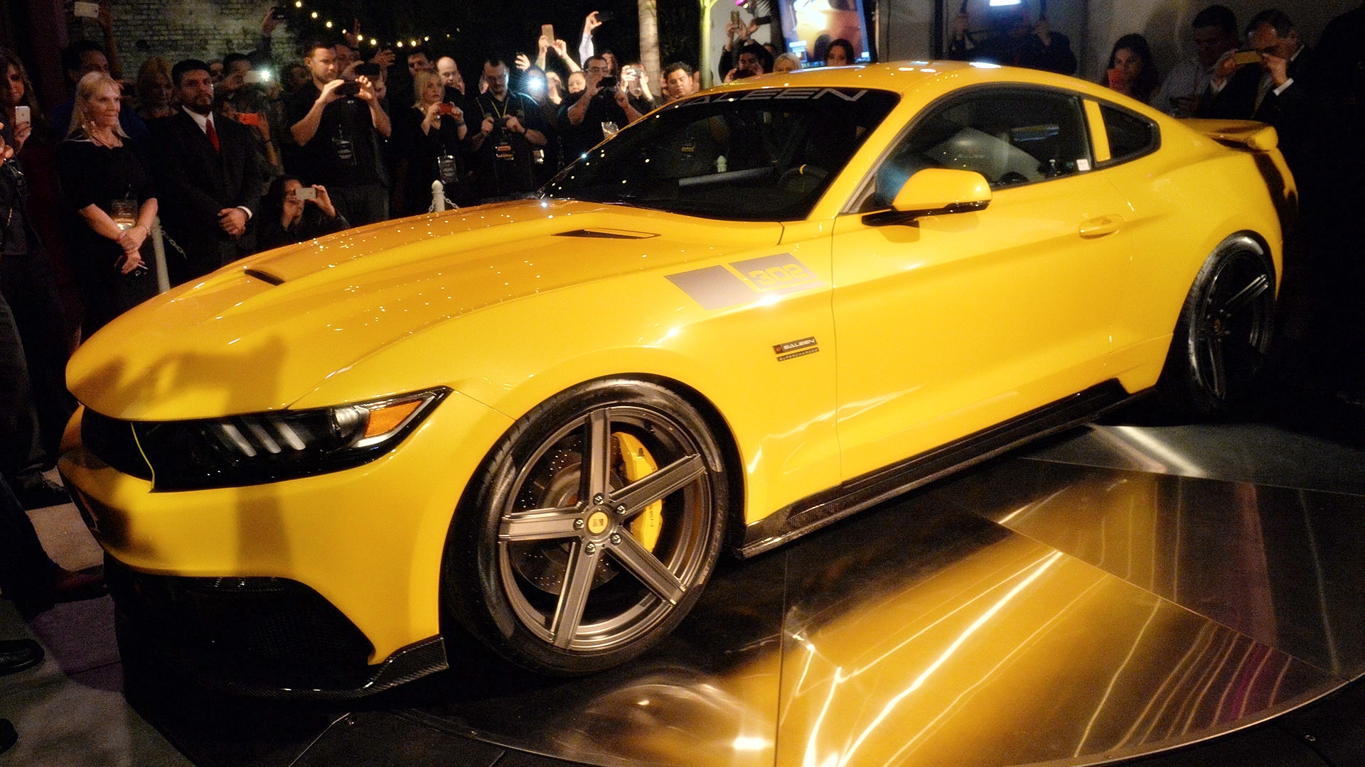 Saleen converteşte un Mustang în S302 Black Label. Pony-car cu 760 CP