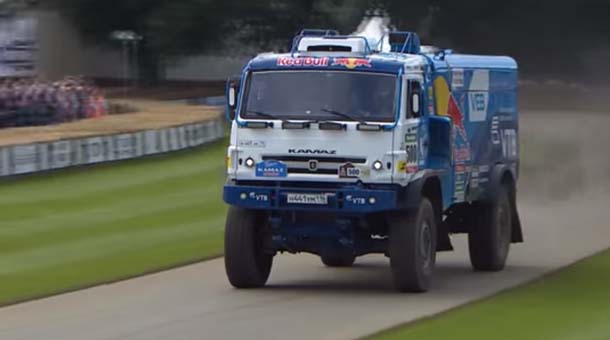 Cum se descurcă un Kamaz de 9 tone la Festivalul Vitezei de la Goodwood ...