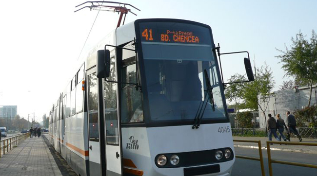 RATB, maşina timpului. Cum se circulă cu transportul în comun în 2018