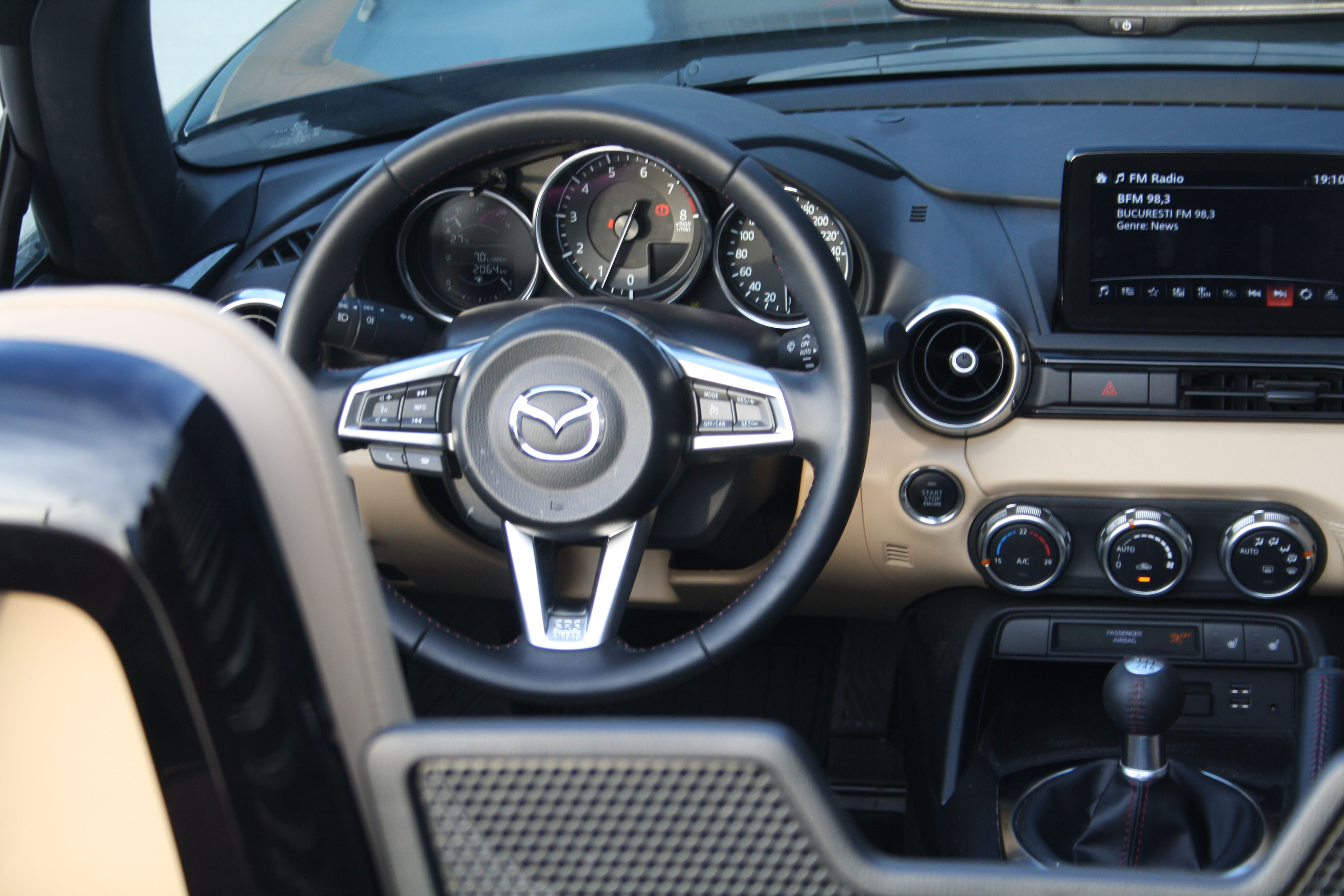 Mazda MX-5 primeşte un plus de putere şi siguranţă - GALERIE FOTO