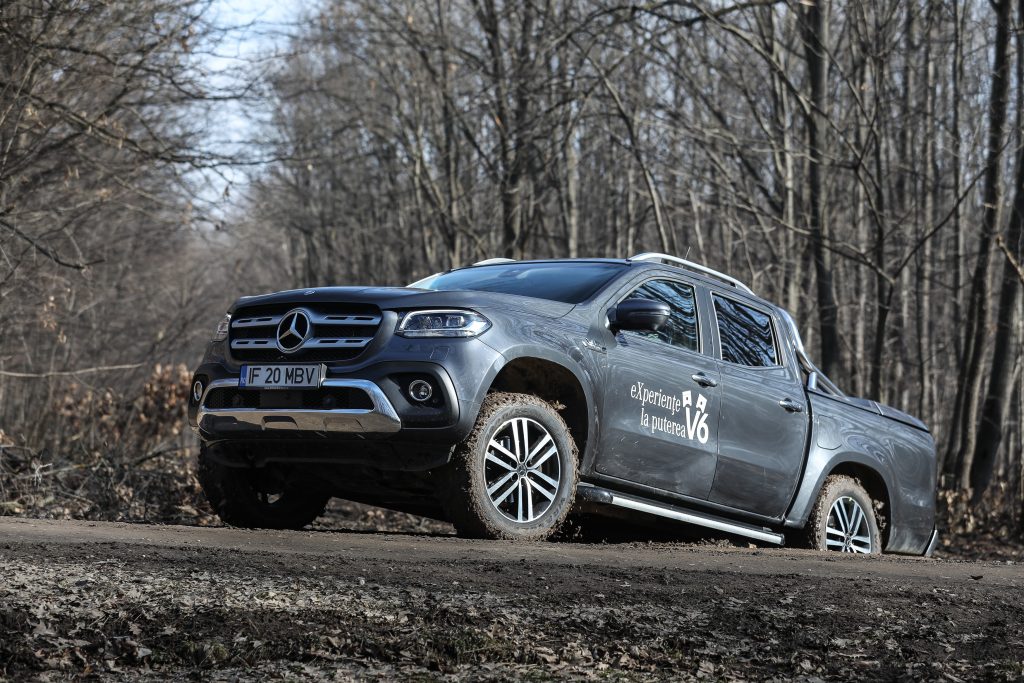 Test drive Mercedes-Benz X-Class 350d - Model premium cu benă, capabil ...