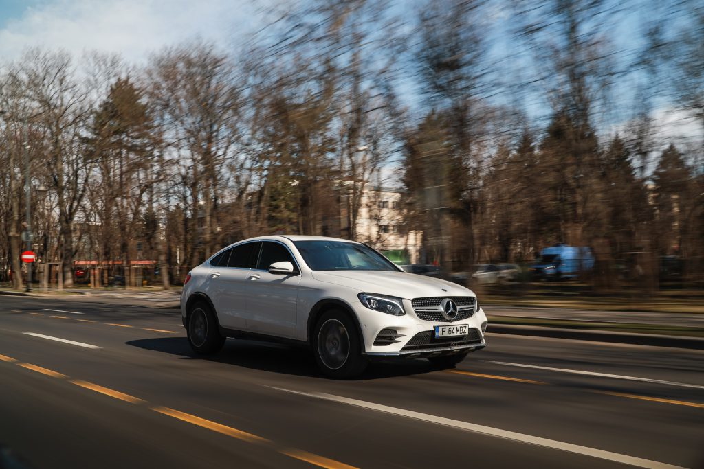 Mercedes-Benz GLC 300 4MATIC Coupé - Forţă, estetică şi dinamism ...