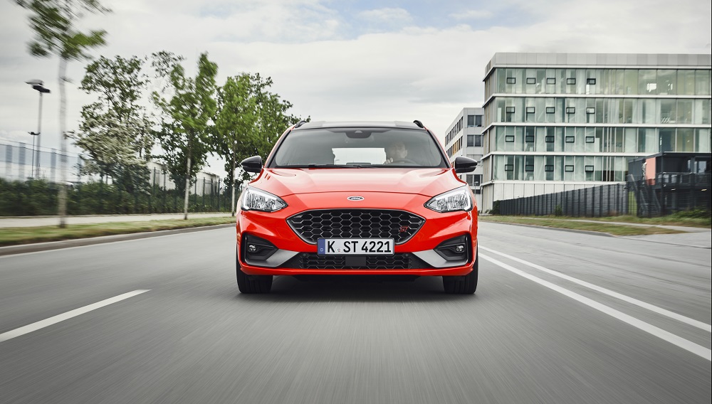 Ford prezintă noul Focus ST break. Performanţe de top şi portbagaj ...