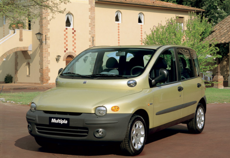 TOP 6 cele mai urâte mașini din toate timpurile - GALERIE FOTO