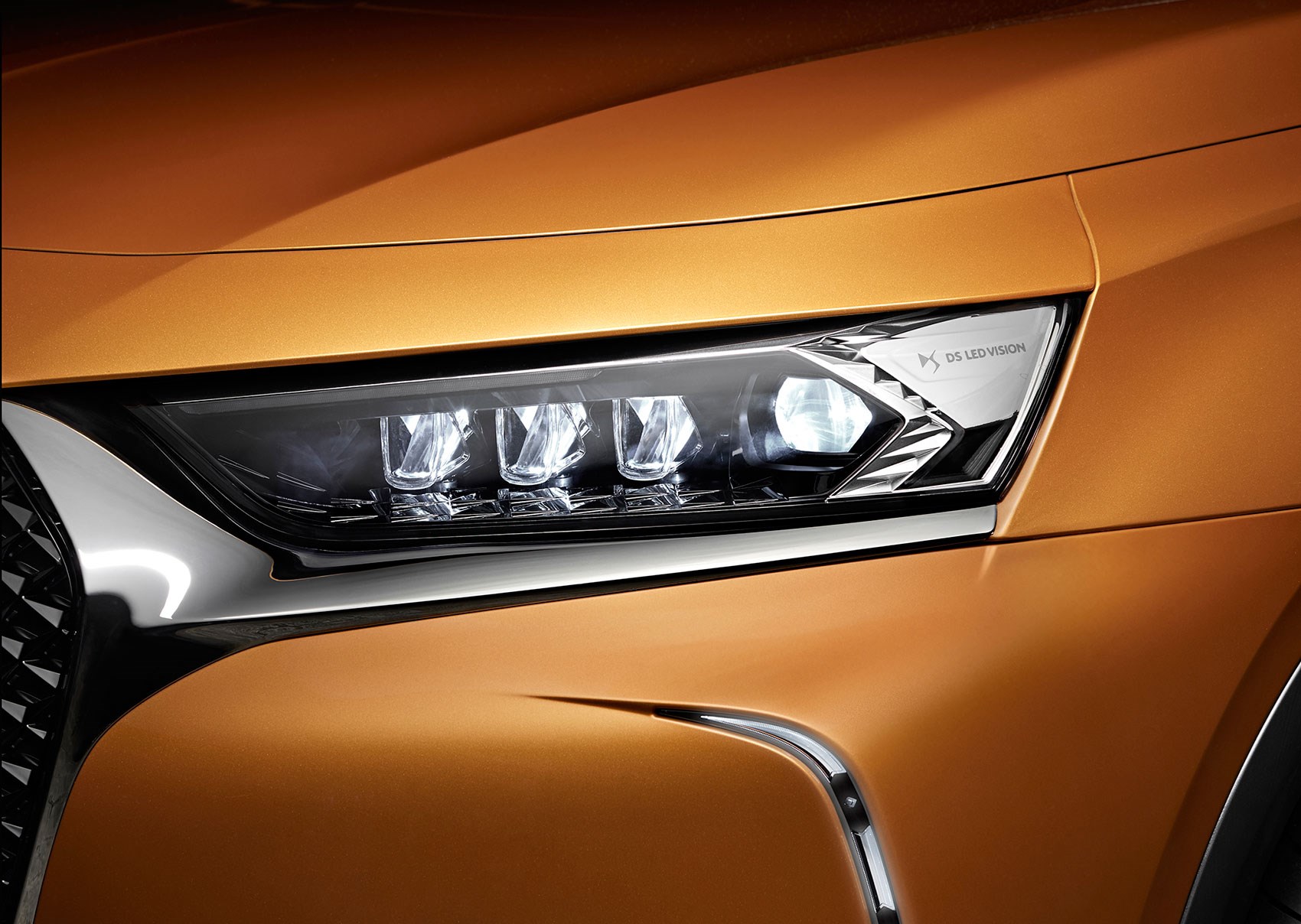 Top 5 cele mai frumoase faruri de mașini din lume. GALERIE FOTO