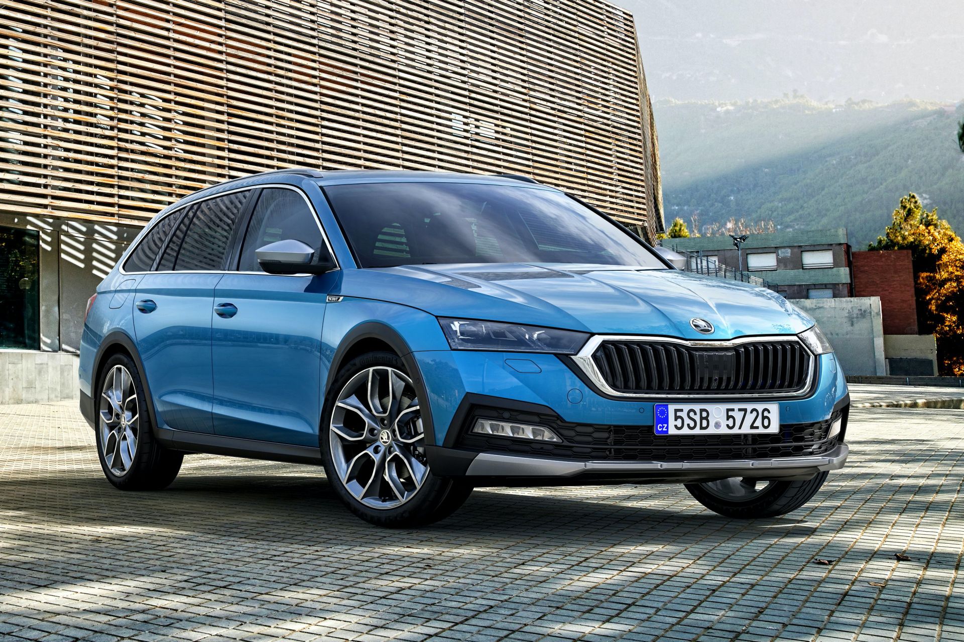 Noua Skoda Octavia Scout - Break-ul care bate SUV-urile?