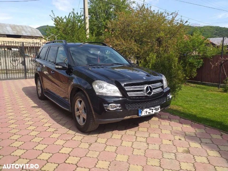 Mercedes GL second hand la preț de Logan: chilipir sau bani aruncați?