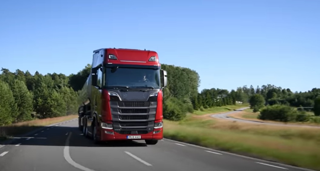 Scania V8 este cel mai puternic camion din Europa. Ce putere are ...