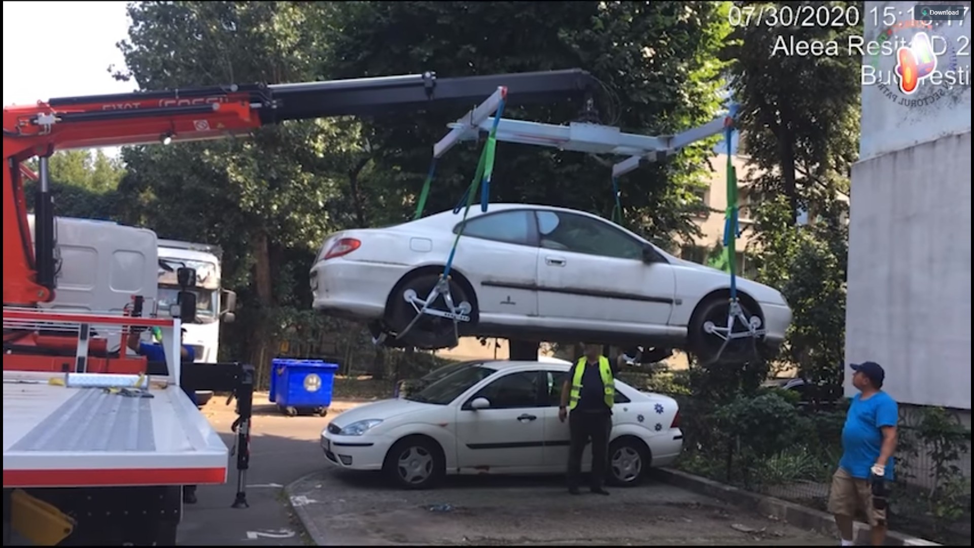 Ridicarea mașinilor parcate neregulamentar va fi reglementată prin lege