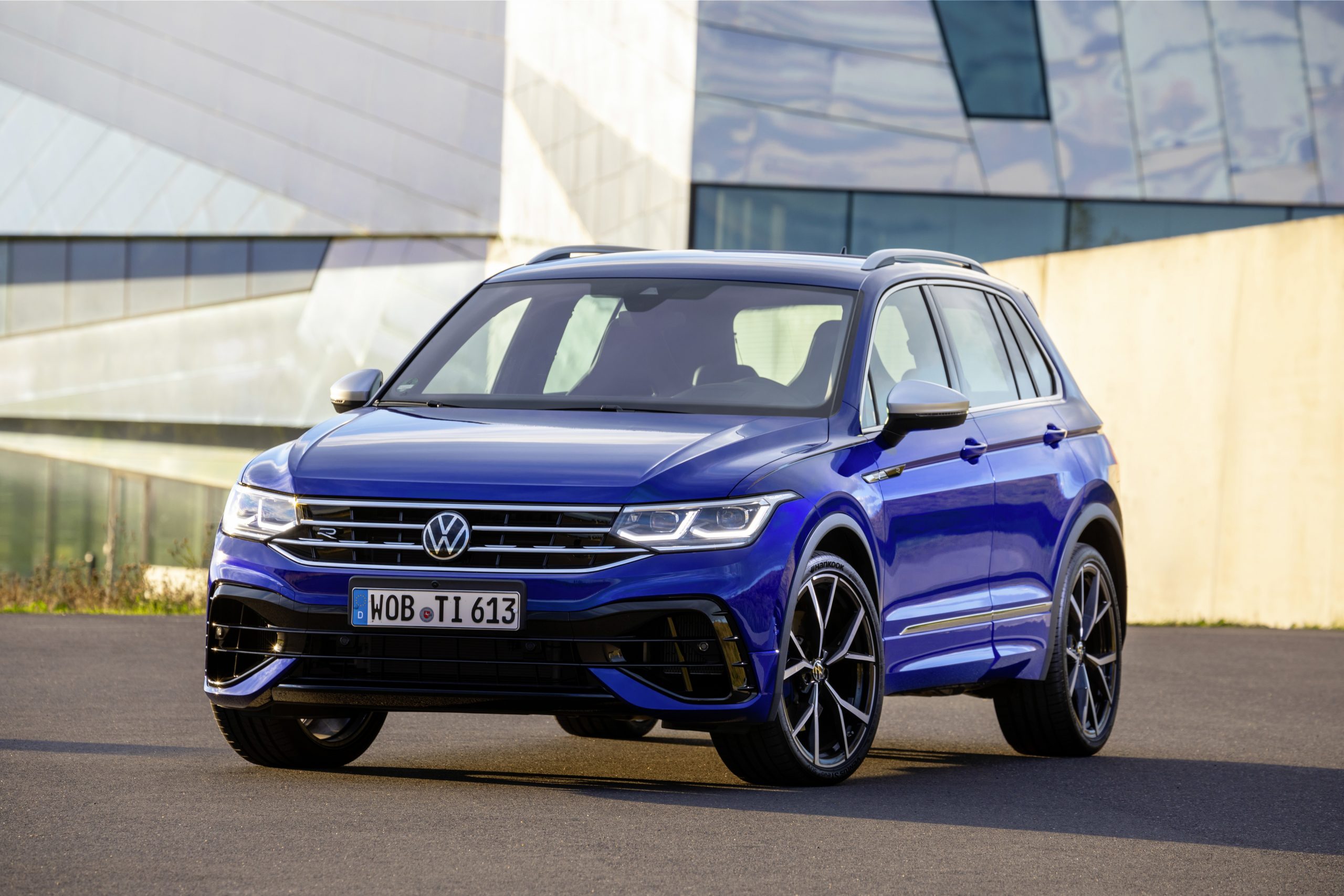 Noul Volkswagen Tiguan R - Nemții au construit un SUV mai rapid decât ...