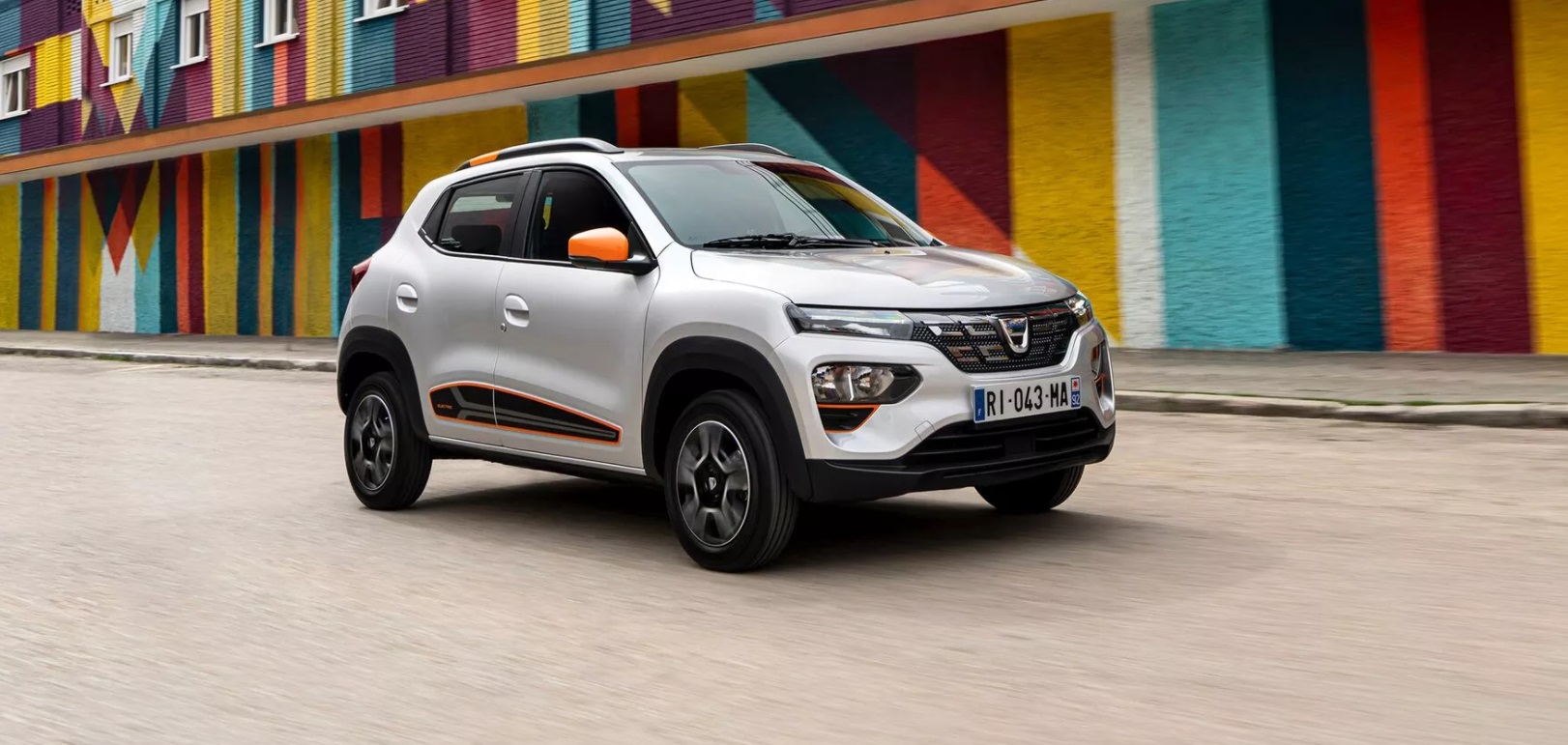 Dacia suspendă precomenzile pentru Spring. Care este motivul?