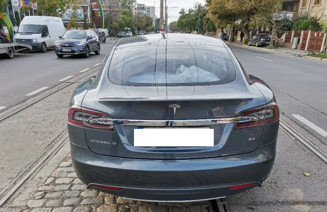 Cel mai nepotrivit loc unde să faci poze la o mașină. Foto-Shooting cu ...