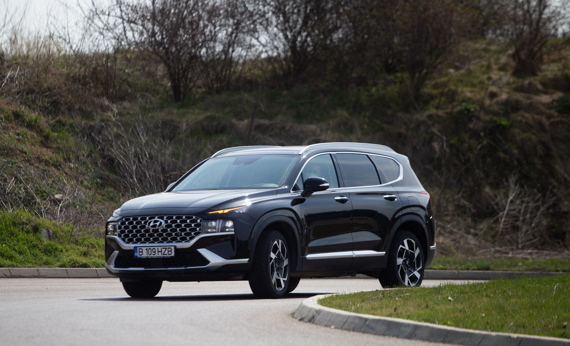 Test drive Hyundai Santa Fe. SUV-ul producătorului sud-coreean s-a ...