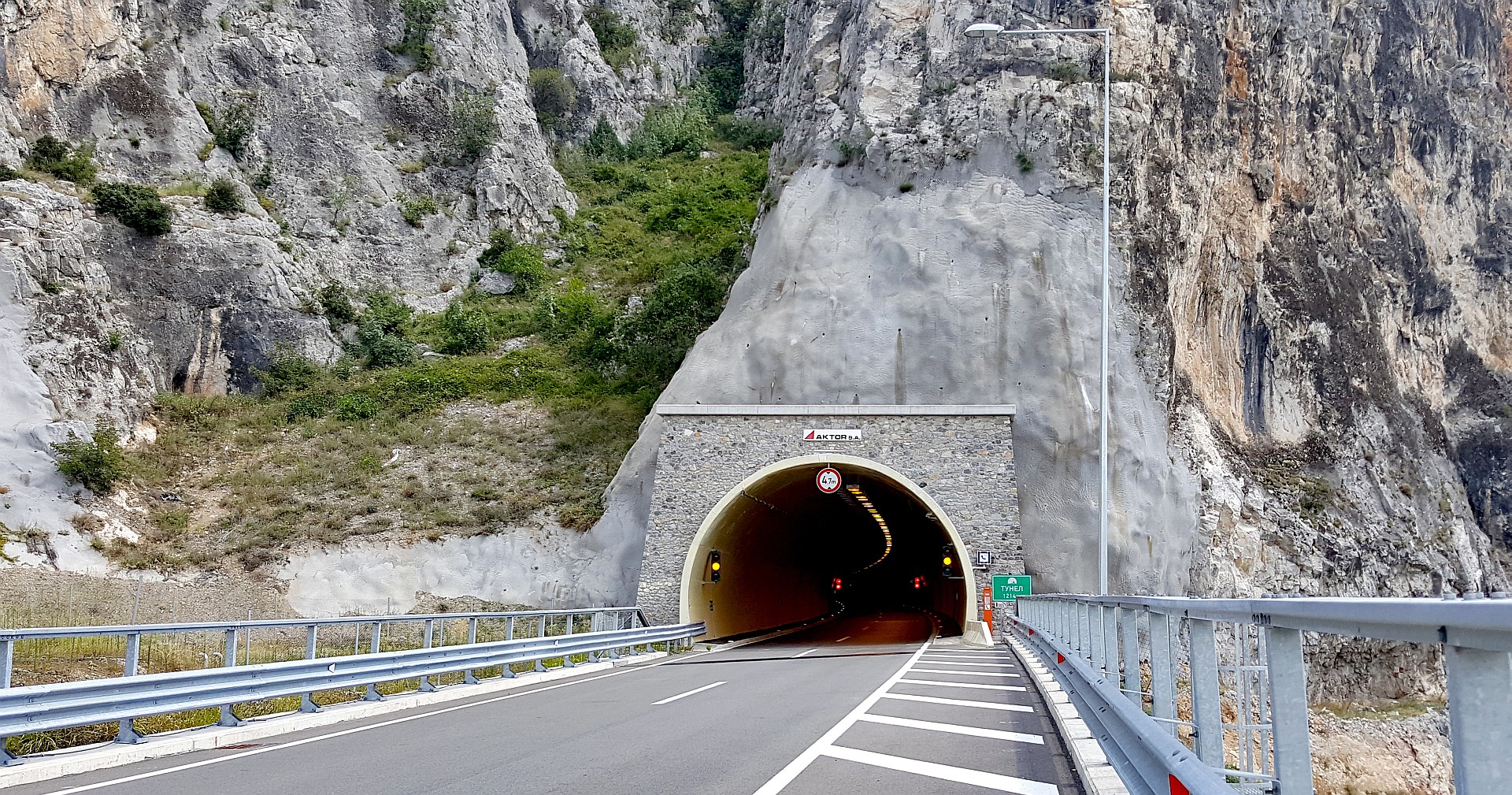 Unde va fi construit cel mai lung tunel din România