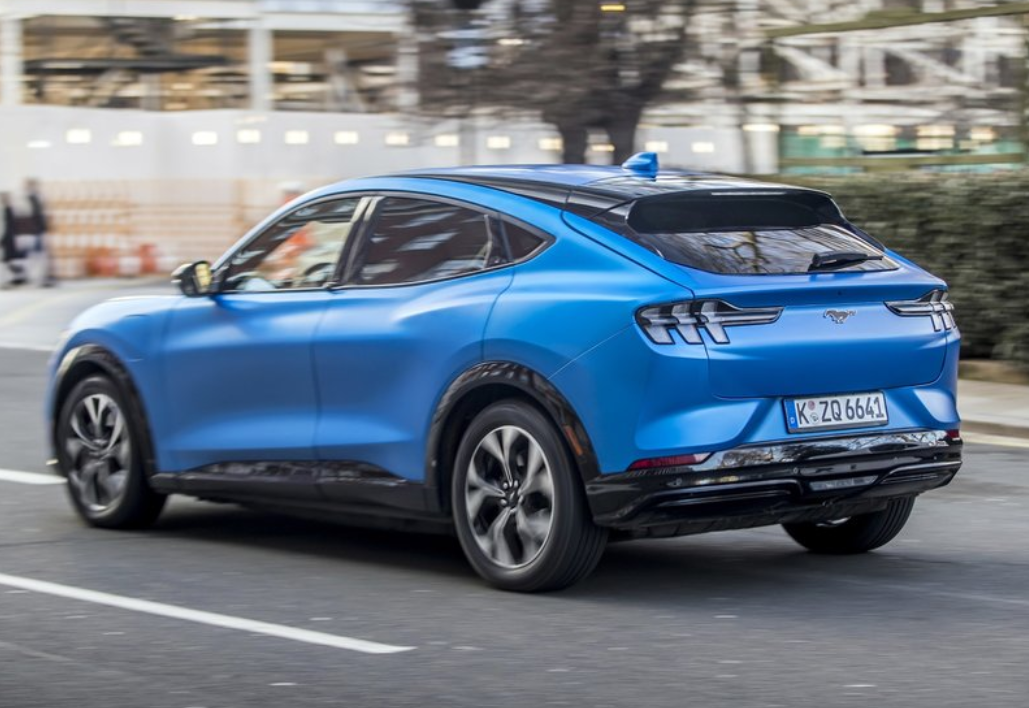 Top 7 lucruri despre noul Mustang MACH-E