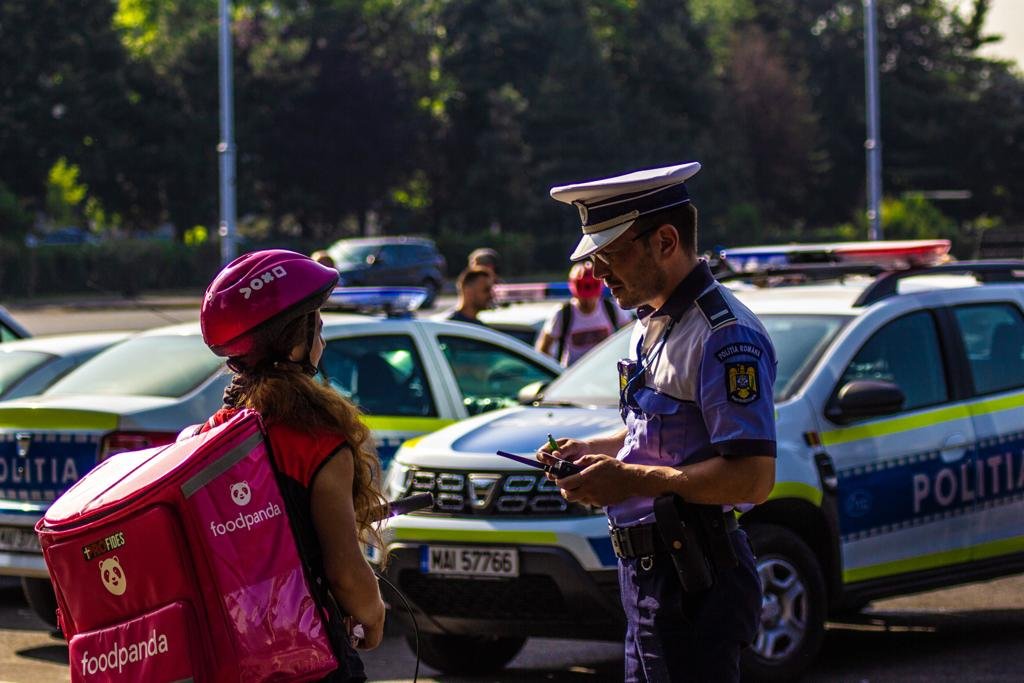 Reguli noi de parcare pentru trotinete, motociclete sau scutere. Se ...
