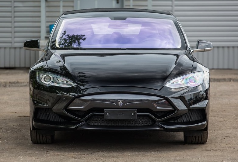 Tesla reinventează ștergătorul de parbriz