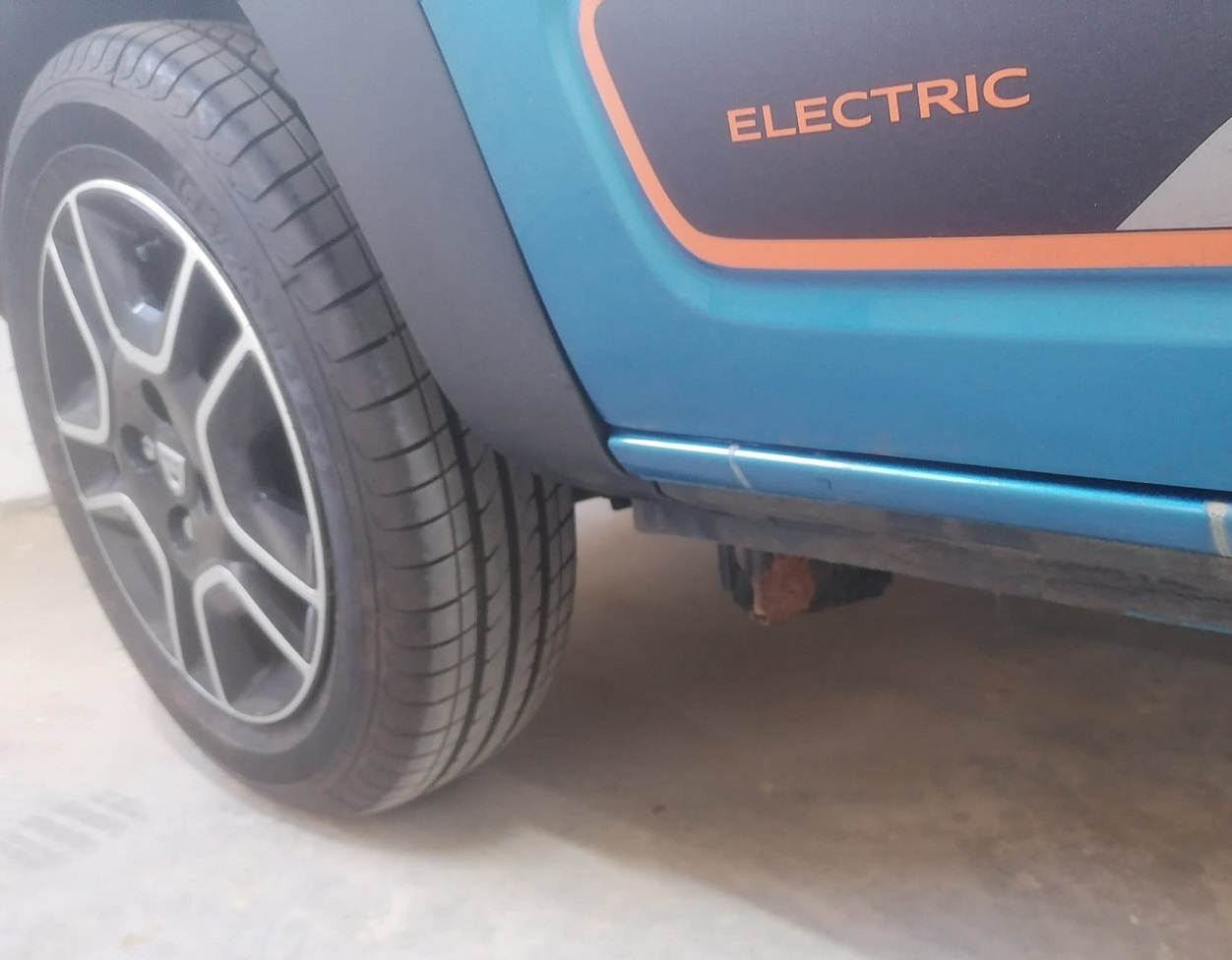 Clienții români au început că reclame aceste probleme la Dacia ...