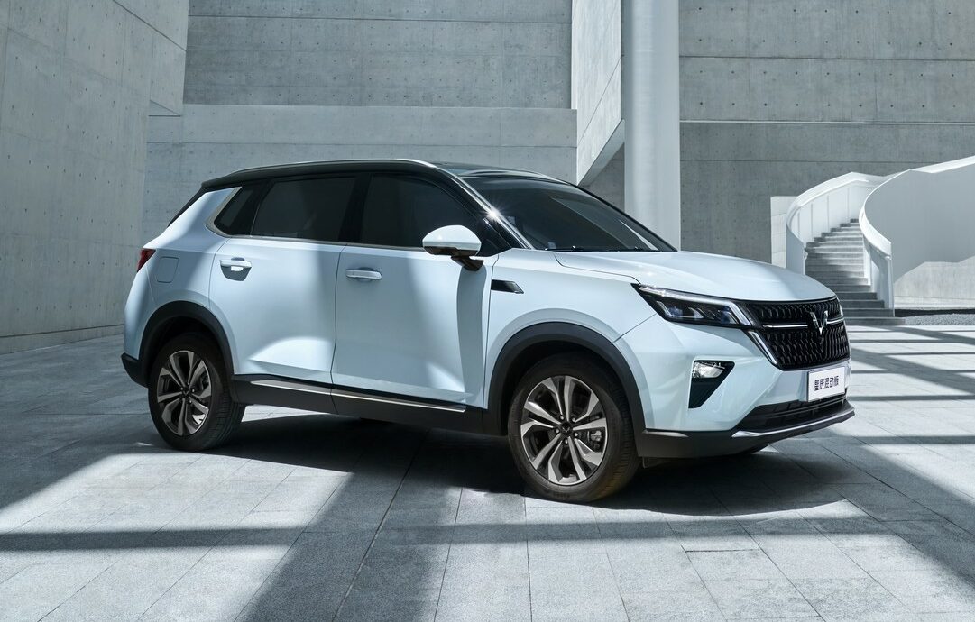 Chinezii au lansat un SUV hibrid pe care l-au construit împreună cu ...