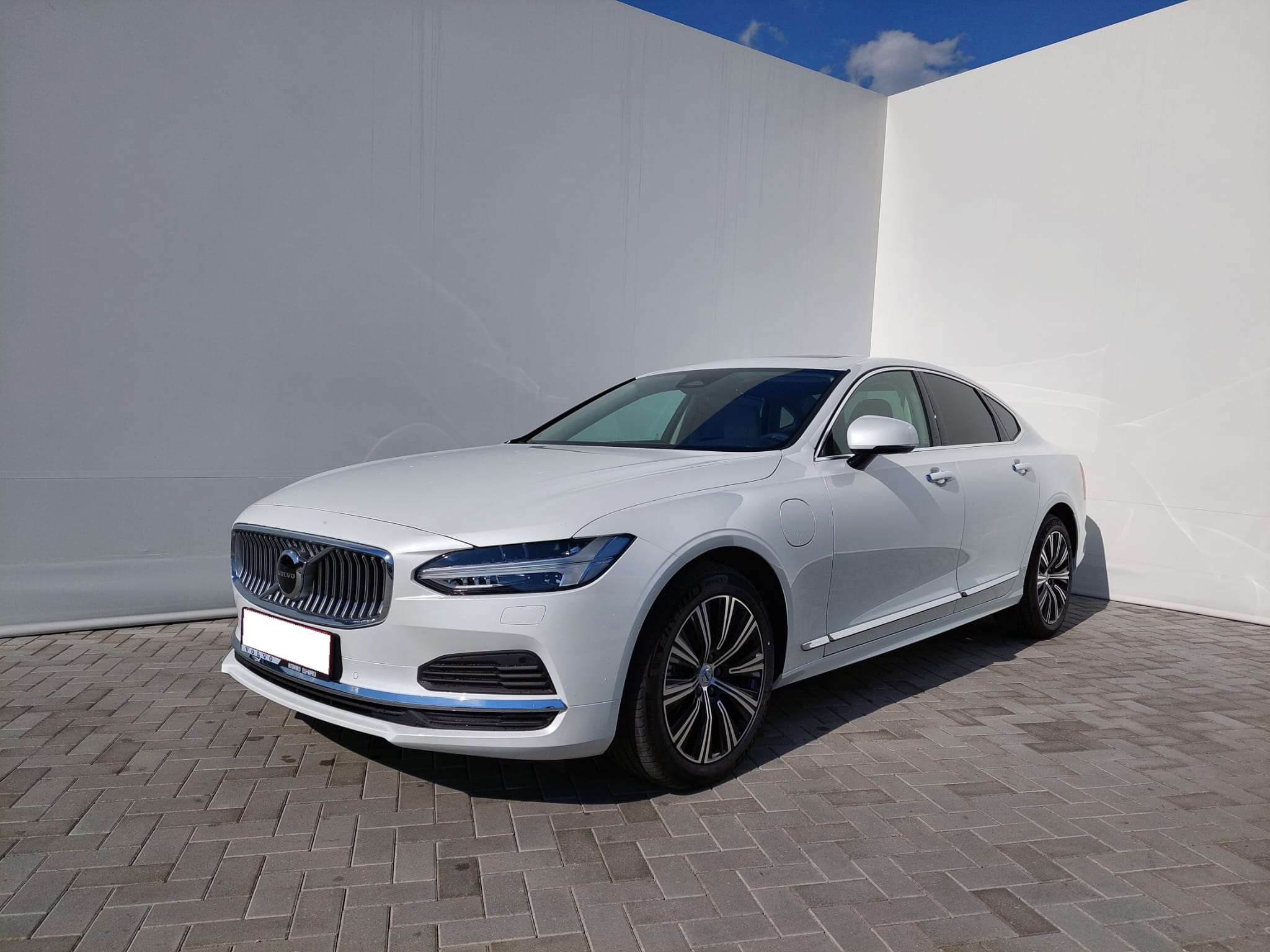 BT Leasing vinde un Volvo aproape nou. Cu cât s-a devalorizat mașina în ...