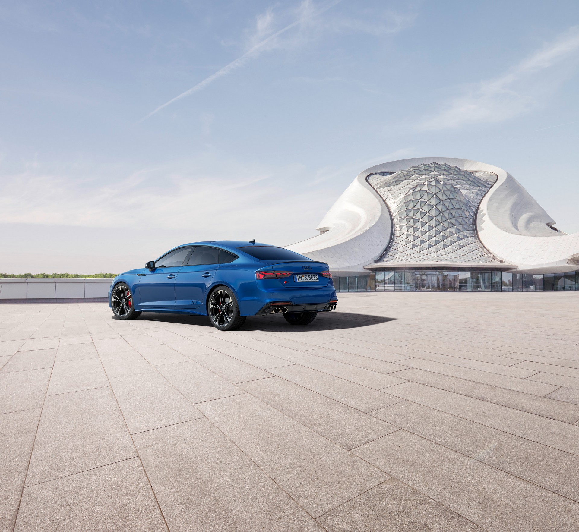 Audi A4 s-ar putea transforma în A5 odată cu noua generație