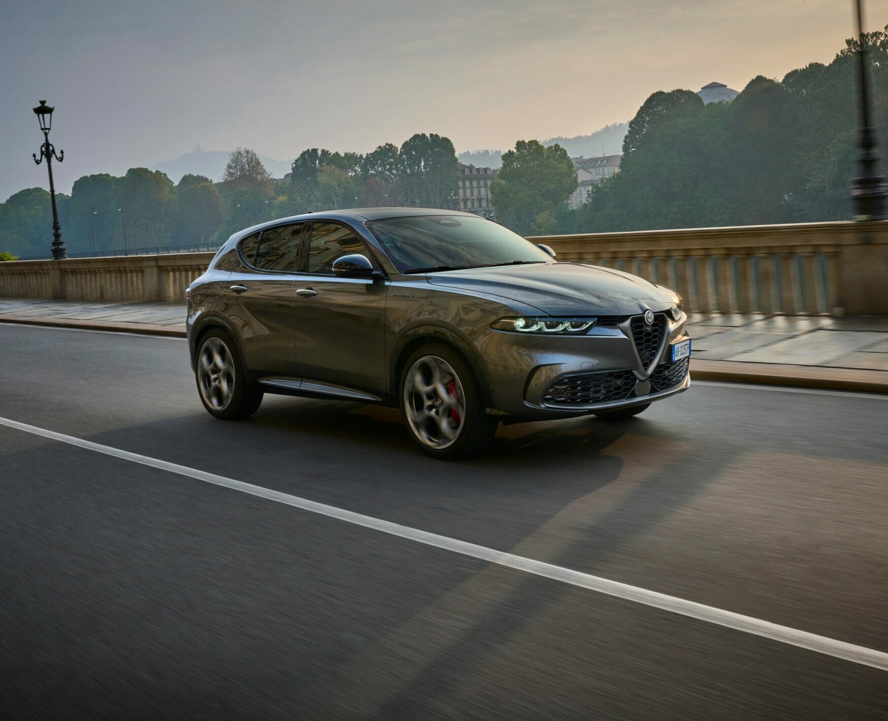 Alfa Romeo lansează Tonale Plug-In Hybrid Q4. Are o autonomie electrică ...