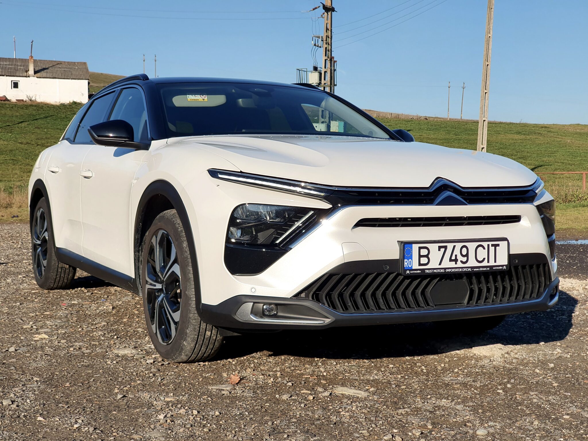 Test drive Citroen C5 X. Un crossover care duce mai departe numele de C5