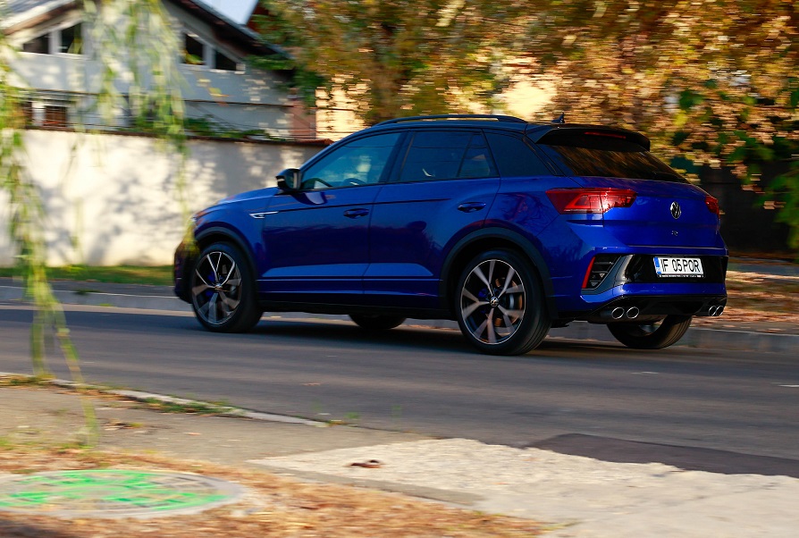 Test drive Volkswagen T-Roc R. Mic, dar plin de forță