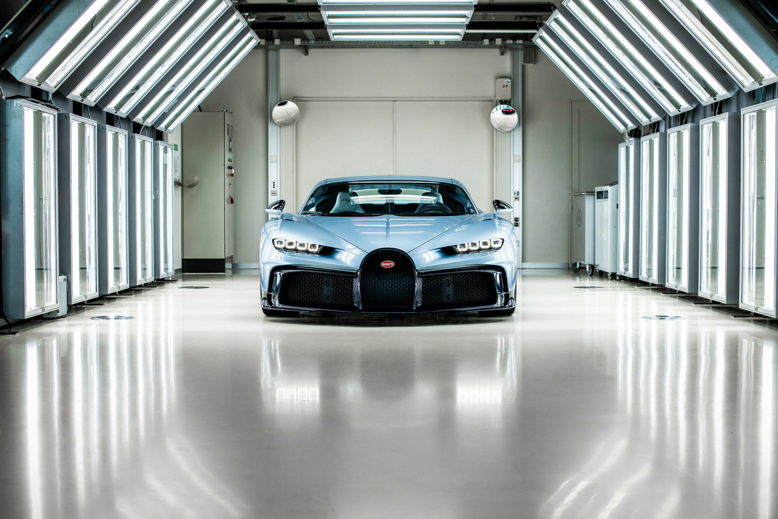 Bugatti anunță că succesorul lui Chiron va fi prezentat la jumătatea ...