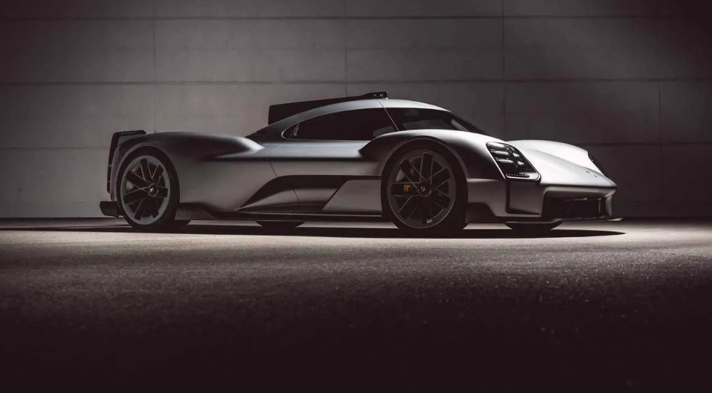 Porsche confirmă un nou hypercar, dar spune nu va apărea prea curând