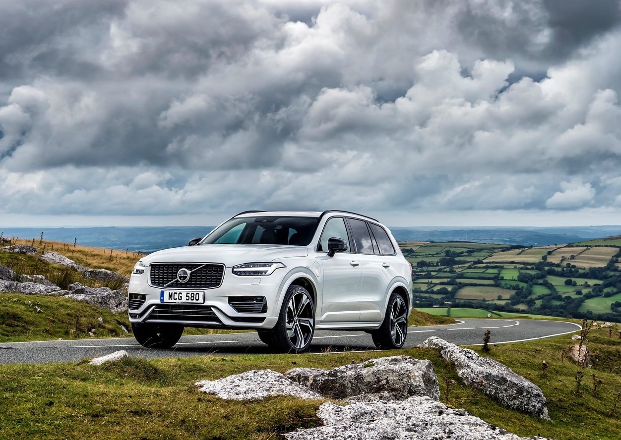 Cât costă în România Volvo XC90, SUV-ul perfect pentru o familie numeroasă