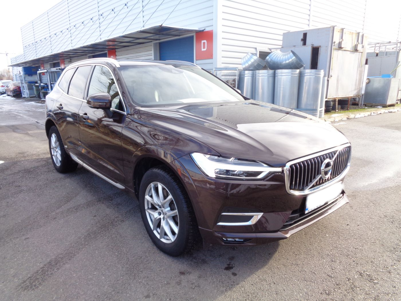 Volvo XC60 second-hand: o variantă ideală pentru familie. Cât cere o ...