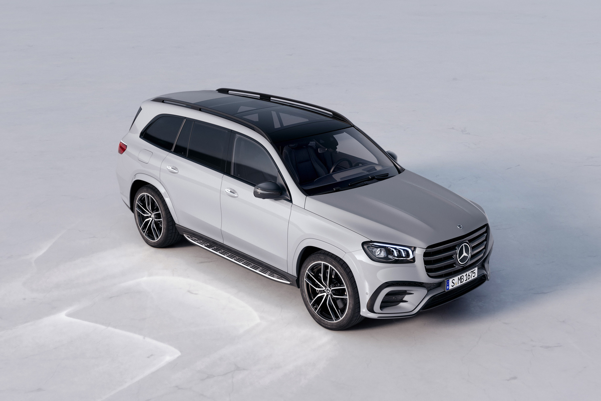 Facelift pentru Mercedes-Benz GLS. Toate motoarele au primit o formă de ...