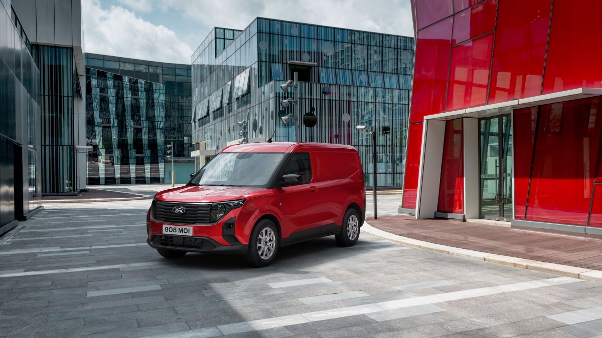 Cum arată și ce performanțe are noul Ford E-Transit Courier