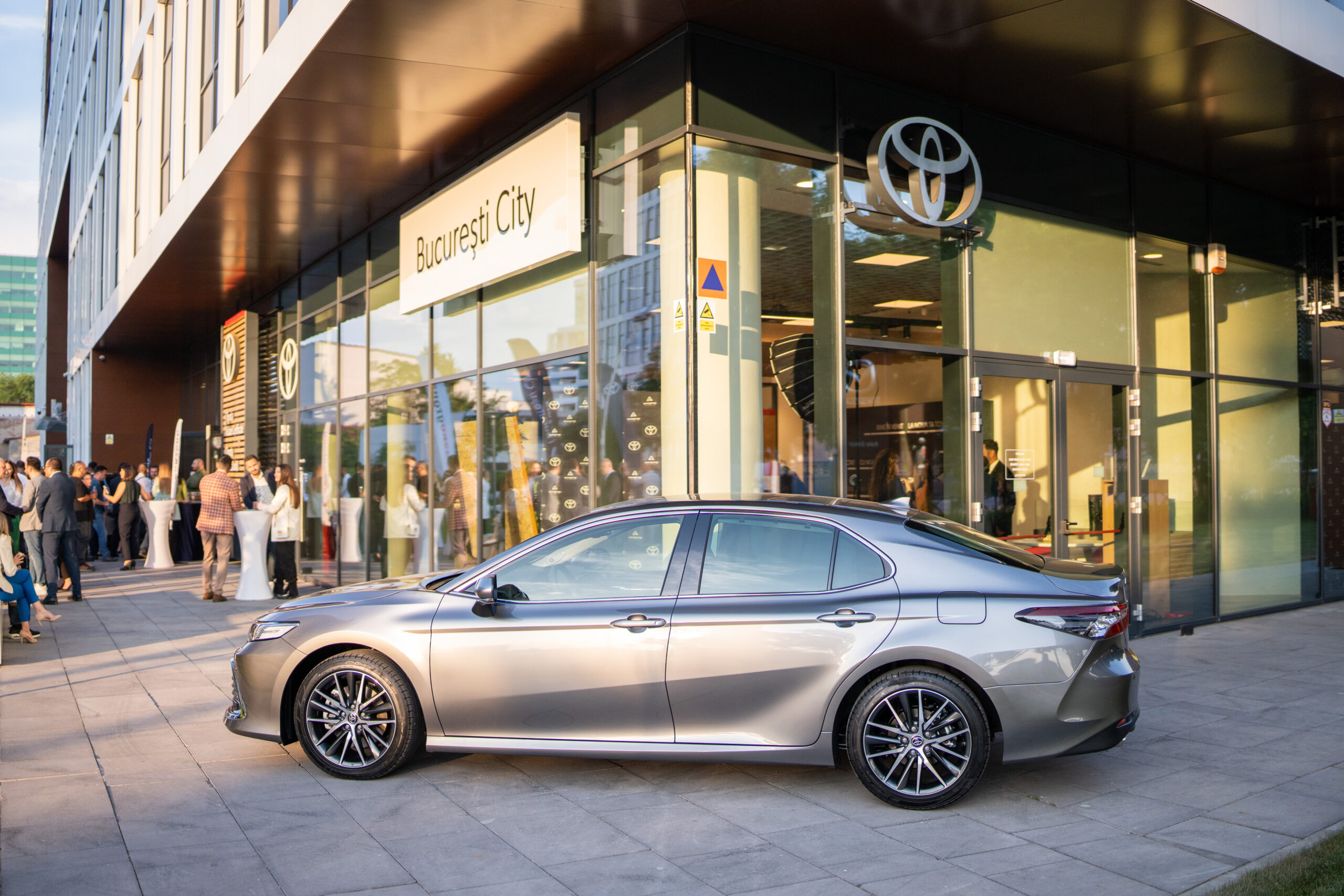 Toyota deschide un nou showroom în București