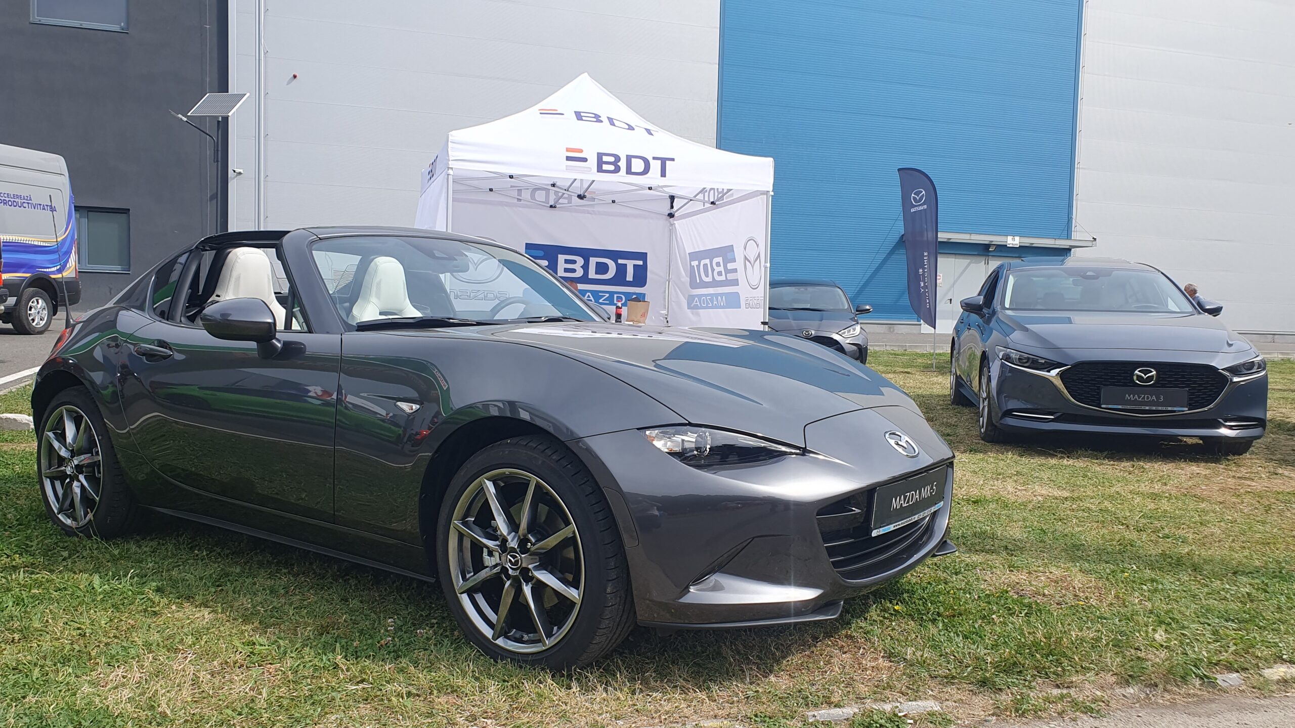 (P) Cele mai noi modele Mazda prezentate la Romexpo