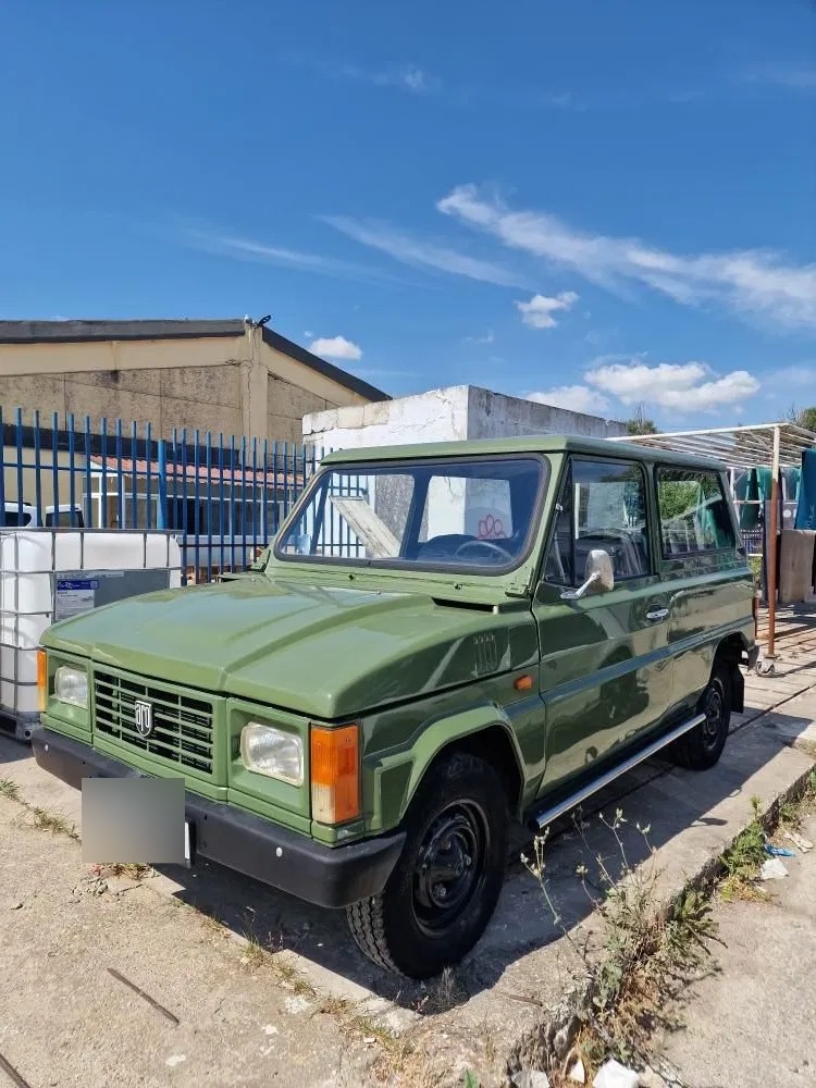 Aro 10 în stare bună, de vânzare pe Autovit. Cât costă clasicul SUV ...