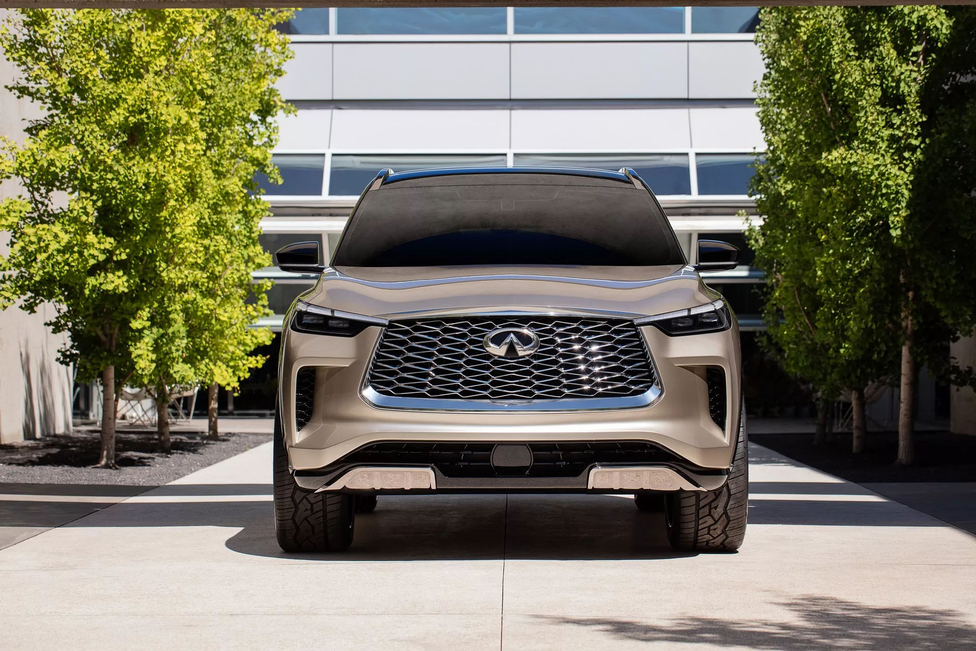 Infiniti anunță un concurent serios pentru Tesla Model S Infiniti anunță un concurent serios pentru Tesla Model S